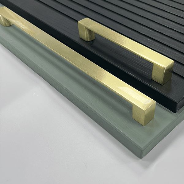 Brass Piatto D Handle | Sykes Distribution